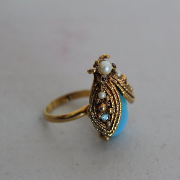 Jewelry | Vintage Lady Bug Ring Antique Gold Tone Blue Stone | Poshmark